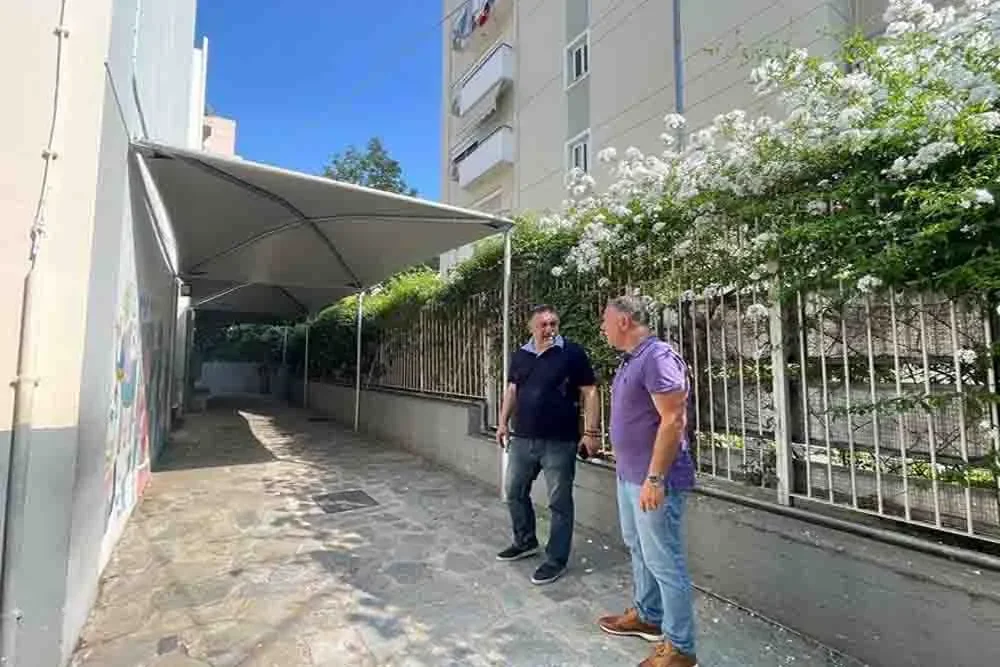Νέα στέγαστρα σε σχολεία του Παλαιού Φαλήρου – Συνεχίζονται οι ...